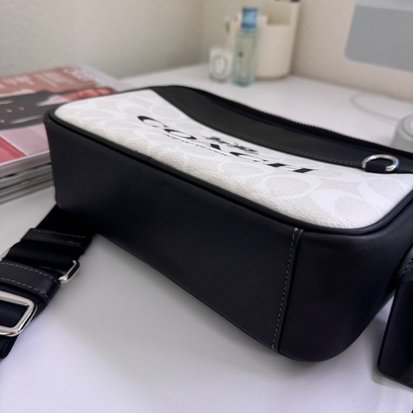 Coach | Bags | Coach Graham Crossbody In Signature Canvas Cp62 | Poshmark